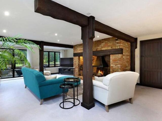 For Sale 5 Bedroom House Beaconsfield Buckinghamshire DLS99130090