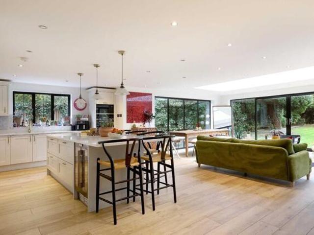 For Sale 5 Bedroom House Beaconsfield Buckinghamshire DLS99773677