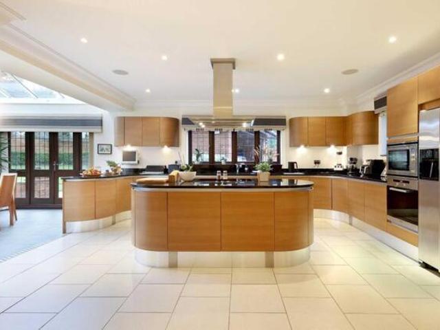 For Sale 5 Bedroom House Beaconsfield Buckinghamshire DLS101168618