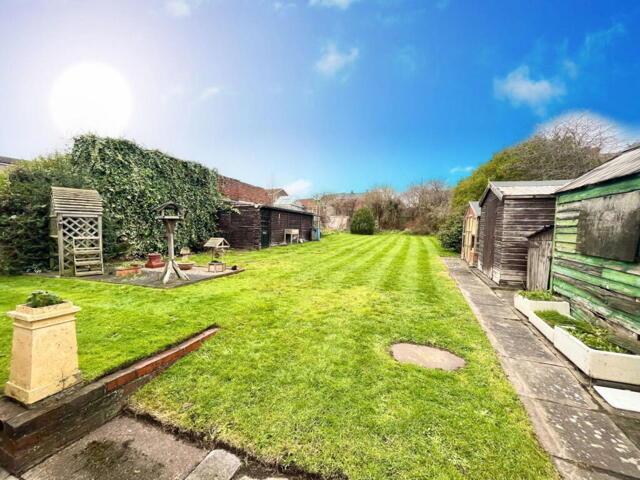 For Sale 5 Bedroom House Brierley Hill Dudley DS100058139