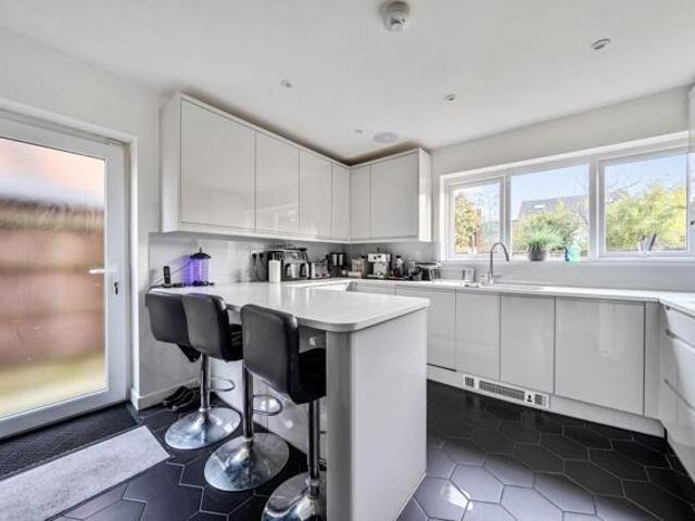 For Sale 5 Bedroom House Bury Bury DLS99161649