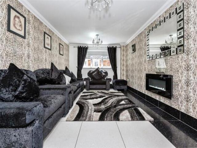 For Sale 5 Bedroom House Grays Thurrock DLS101891960