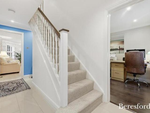 For Sale 5 Bedroom House Grays Thurrock DLS99380855