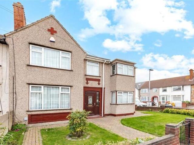 For Sale 5 Bedroom House Dagenham Greater London DLS101676534