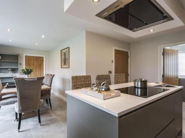 For Sale 5 Bedroom House Derbyshire Derbyshire DLS98649097