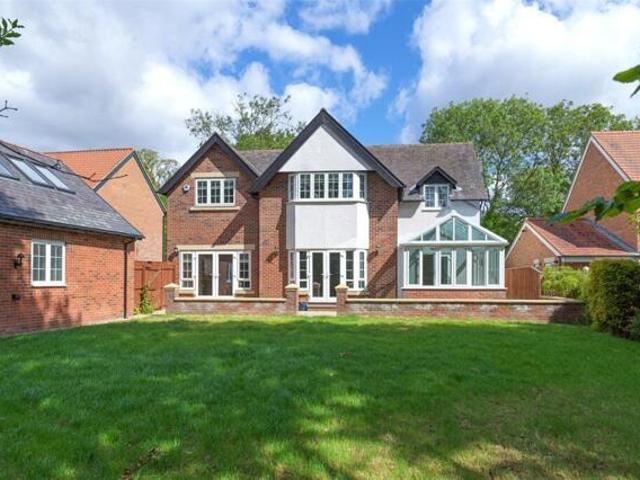 For Sale 5 Bedroom House Durham County Durham DLS101996124