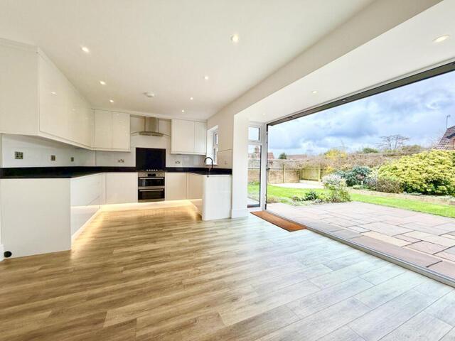 For Sale 5 Bedroom House East Cowes Isle Of Wight DLS101996127