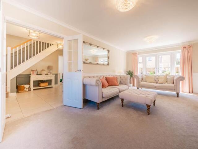 For Sale 5 Bedroom House Essex Essex DLS101379022