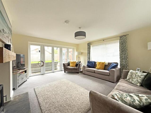 For Sale 5 Bedroom House Knockin Knockin DS98278130