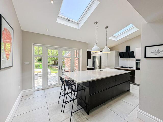 For Sale 5 Bedroom House Knowsley Knowsley DLS98649383