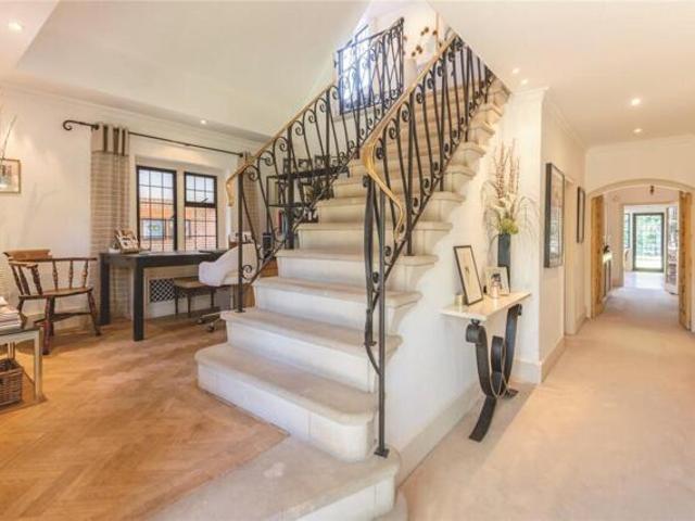 For Sale 5 Bedroom House Kingston Upon Thames Greater London DLS98968927