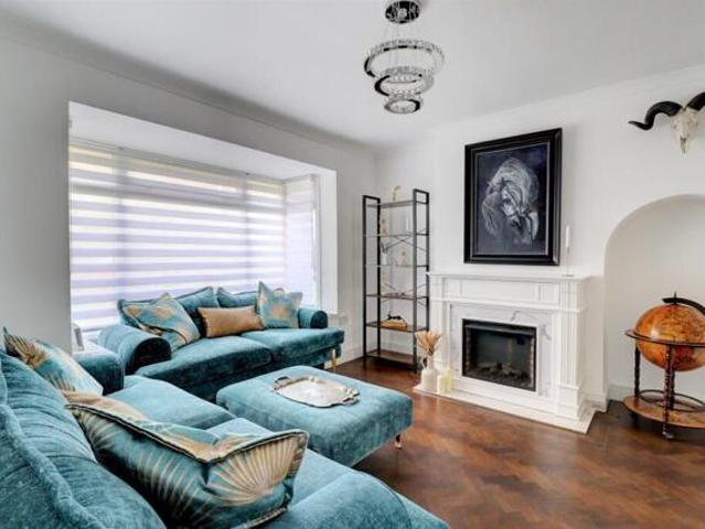 For Sale 5 Bedroom House Hazlemere Buckinghamshire DLS99986420