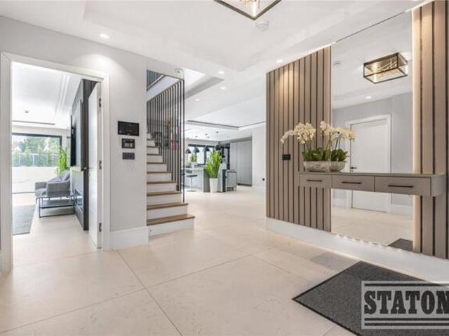 For Sale 5 Bedroom House Hadley Wood Greater London DS101278126