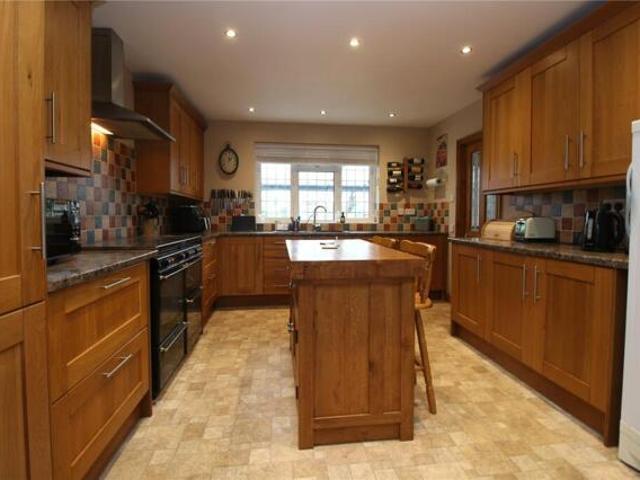 For Sale 5 Bedroom House Hampshire Hampshire DLS99130063