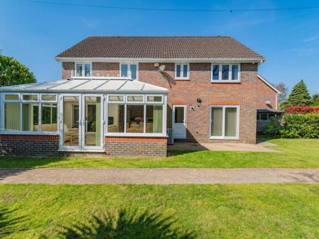 For Sale 5 Bedroom House Hampshire Hampshire DLS100579114
