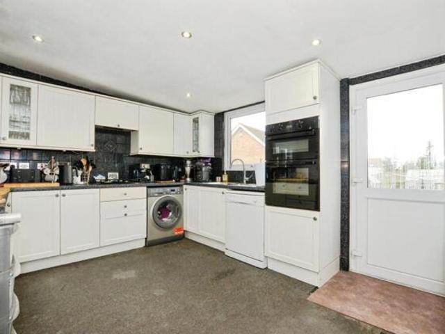 For Sale 5 Bedroom House Hillingdon Greater London DS101119220