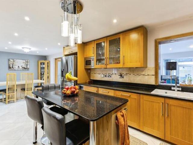 For Sale 5 Bedroom House Lower Earley Lower Earley DLS101231566