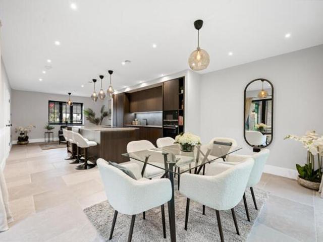 For Sale 5 Bedroom House Londres Greater London DLS98834368