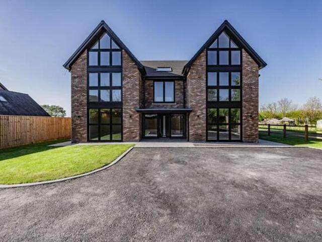 For Sale 5 Bedroom House Lancs Lancashire DLS101892070