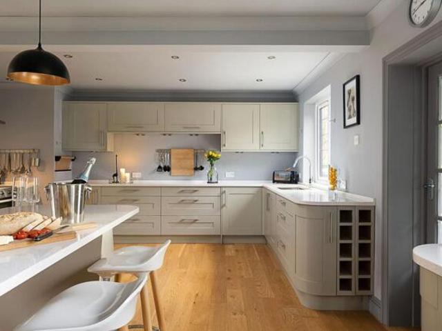 For Sale 5 Bedroom House Leighton Buzzard Central Bedfordshire DLS99986321