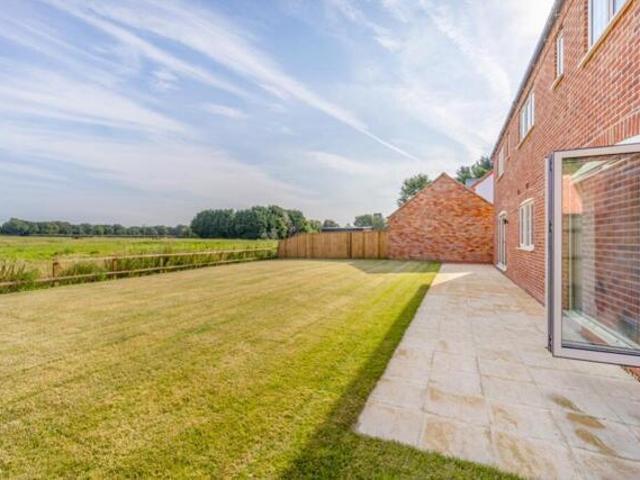 For Sale 5 Bedroom House Lincolnshire Lincolnshire DS98612637