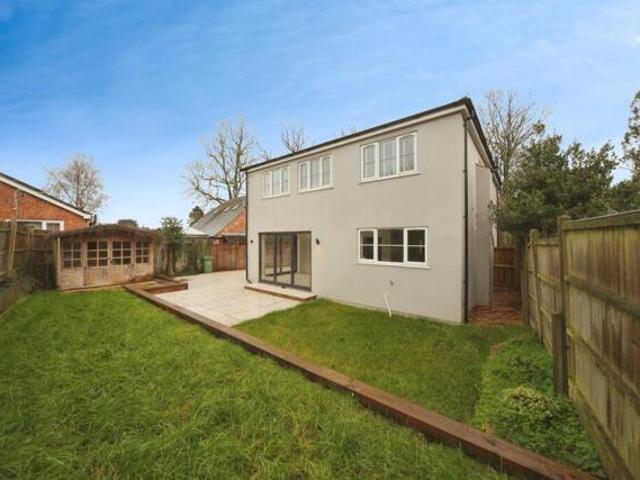 For Sale 5 Bedroom House Luton Bedfordshire DLS100988033
