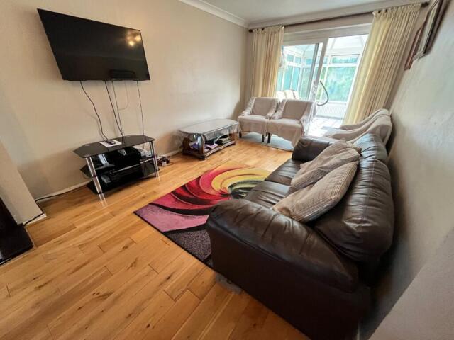 For Sale 5 Bedroom House Luton Luton DLS99773644
