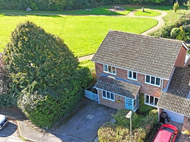 For Sale 5 Bedroom House Lymington Hampshire DLS101955291