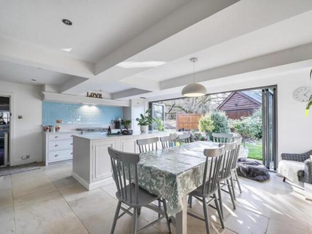 For Sale 5 Bedroom House Lyndhurst Hampshire DLS100854979