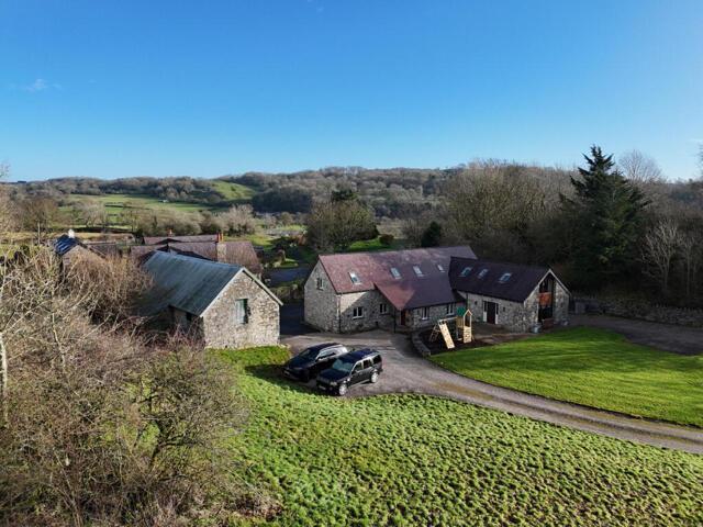 For Sale 5 Bedroom House Mold Flintshire DLS100132561