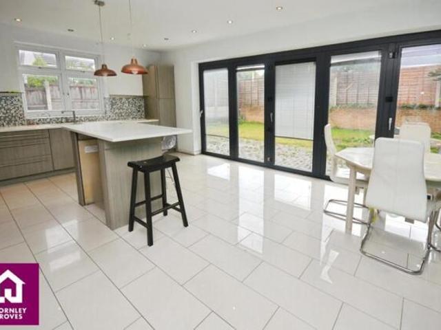 For Sale 5 Bedroom House Manchester Bury DLS99344787