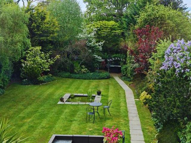 For Sale 5 Bedroom House Markyate Hertfordshire DLS101676488