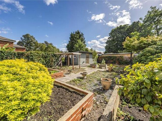 For Sale 5 Bedroom House New Malden Greater London DLS101743323