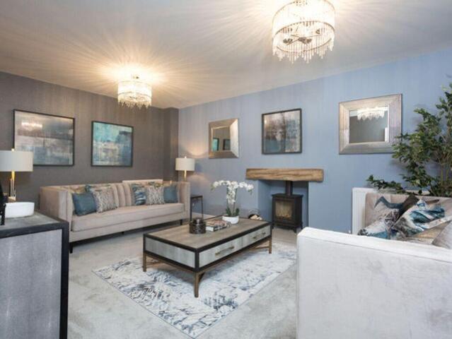 For Sale 5 Bedroom House Newcastle Under Lyme Staffordshire DS101316419