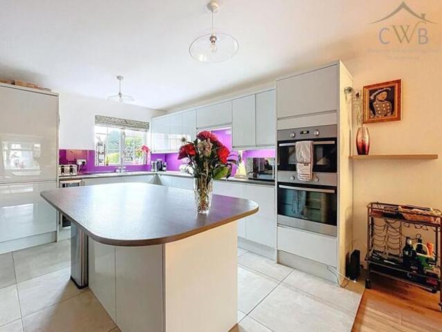 For Sale 5 Bedroom House Snodland Kent DS99952153
