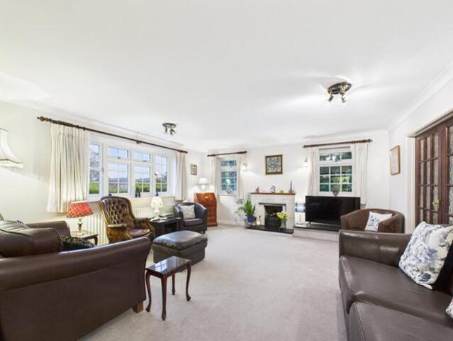 For Sale 5 Bedroom House Sandhurst Bracknell Forest DS99735965