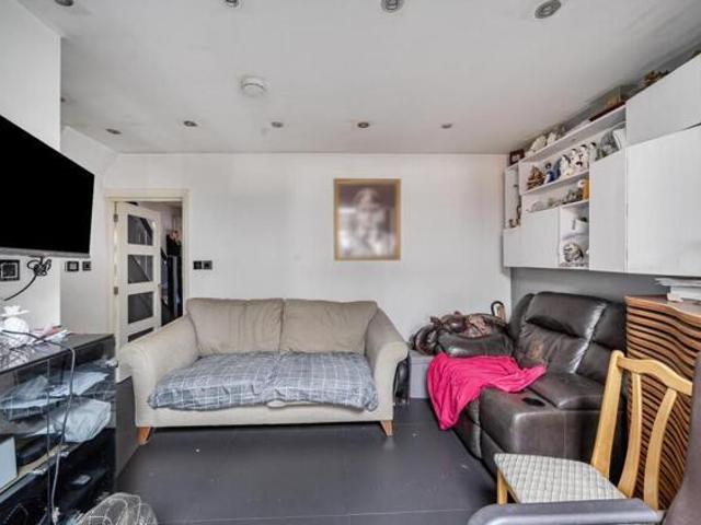 For Sale 5 Bedroom House Stanmore Greater London DLS100953735
