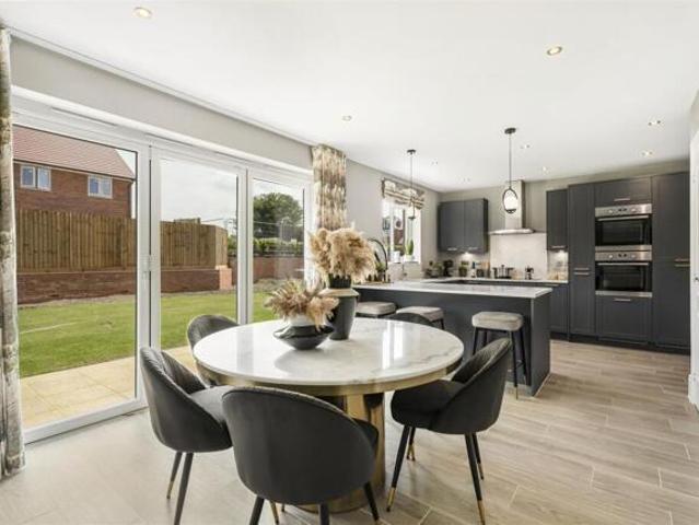 For Sale 5 Bedroom House Stevenage Hertfordshire DLS100132521