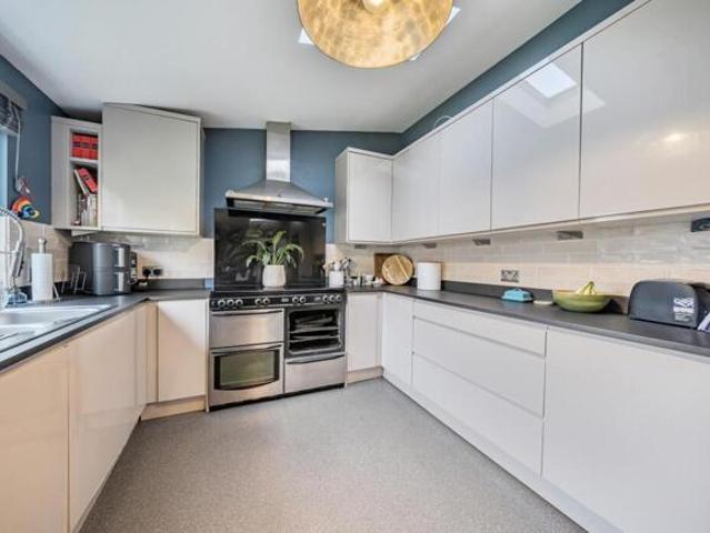 For Sale 5 Bedroom House Stonehouse Gloucestershire DS99735962