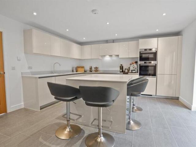 For Sale 5 Bedroom House Sutton Lane Sutton Lane DLS99895624