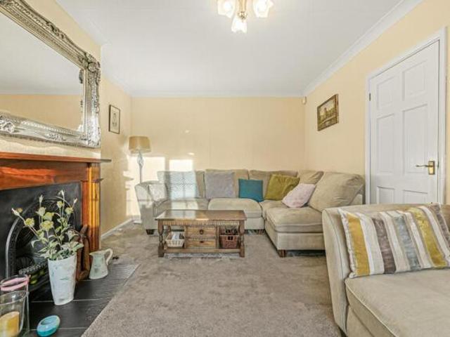 For Sale 5 Bedroom House Sunbury Surrey DS98118692