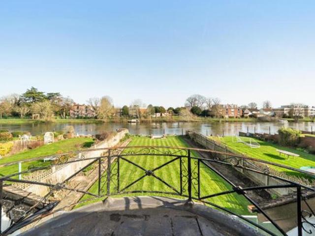 For Sale 5 Bedroom House Surrey Surrey DLS100503279