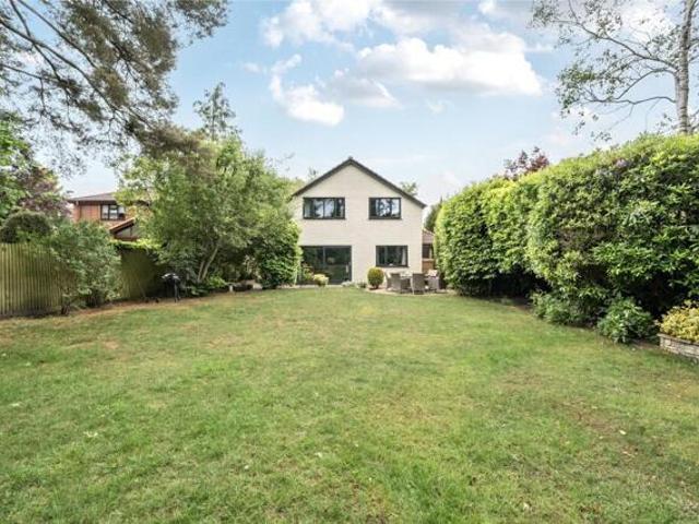 For Sale 5 Bedroom House Surrey Surrey DLS101676148