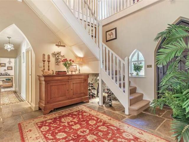 For Sale 5 Bedroom House Surrey Windsor And Maidenhead DS98612541