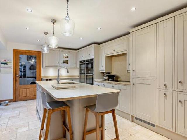 For Sale 5 Bedroom House Royston Hertfordshire DLS98903194