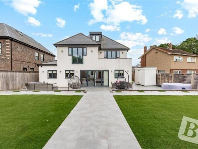 For Sale 5 Bedroom House Romford Greater London DLS98903520