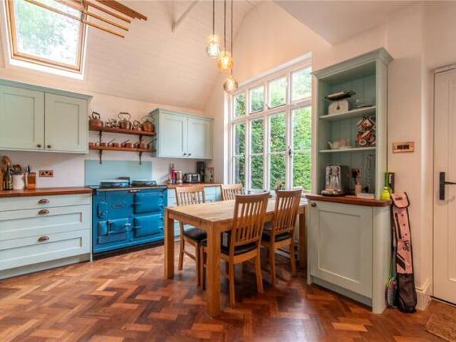 For Sale 5 Bedroom House Reading West Berkshire DLS101100065