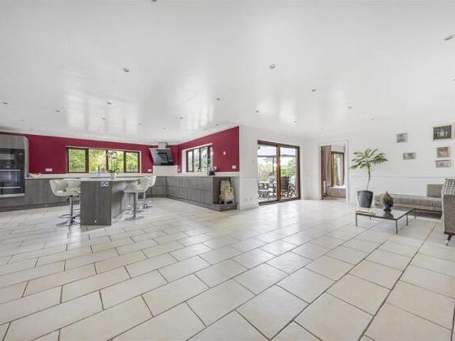 For Sale 5 Bedroom House Reading Reading DS98233219