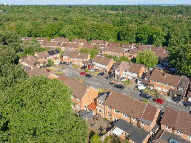 For Sale 5 Bedroom House Woking Surrey DLS100456519