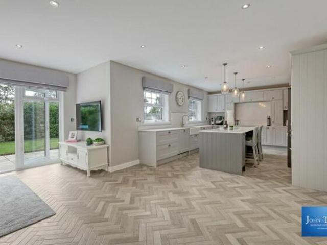 For Sale 5 Bedroom House Waltham Abbey Essex DS98800983